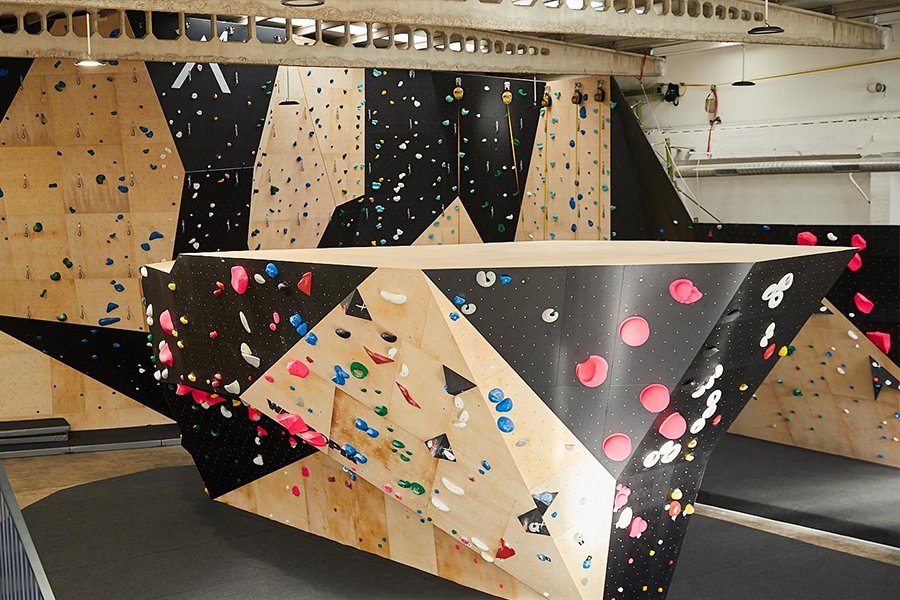 Spanish Climbers Feel at Home with Walltopia Natural Wood | Walltopia