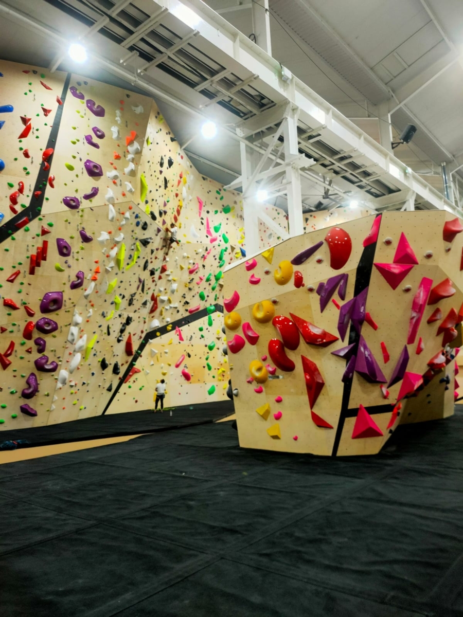 Big Depot Manchester | Walltopia