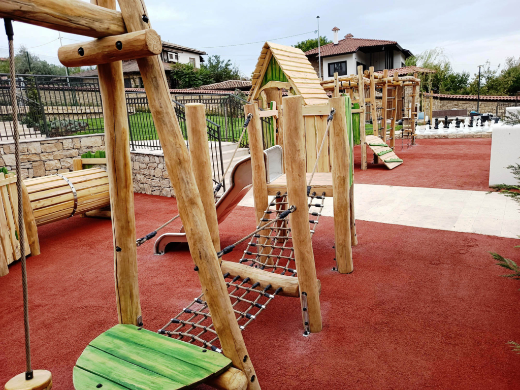 Playgrounds | Walltopia